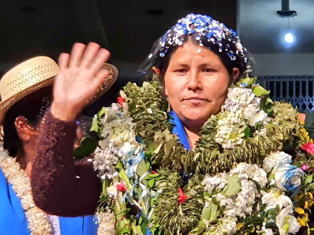 Felicitamos en su cumpleaños a la hermana Flora Aguilar, Ejecutiva de ...