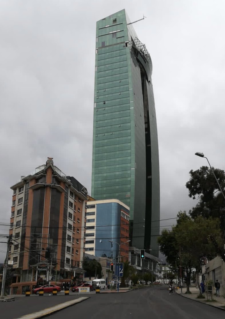 Pese a las fuertes lluvias que dificultan algunas tareas, Green Tower ...