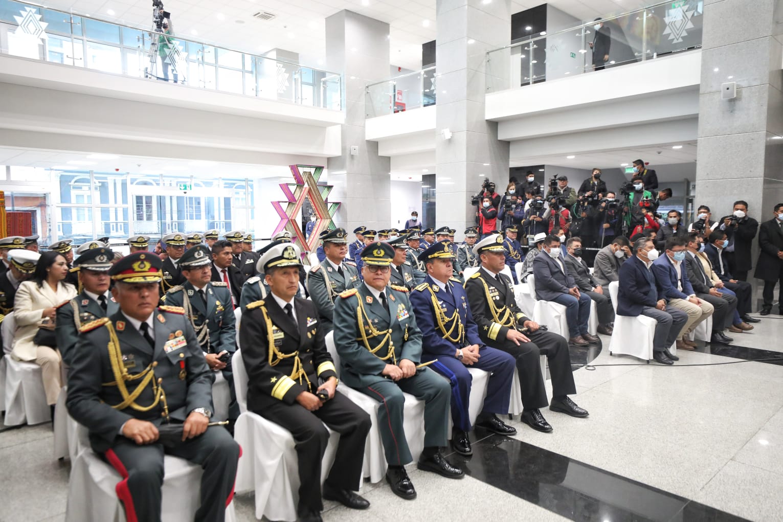 ¿Quiénes son parte del nuevo Alto Mando Militar? – deRedes.tv