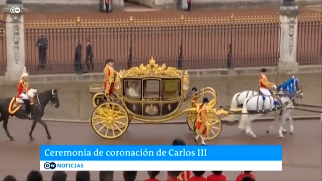 #ReinoUnido corona al rey Carlos III y su esposa Camila El rey # ...