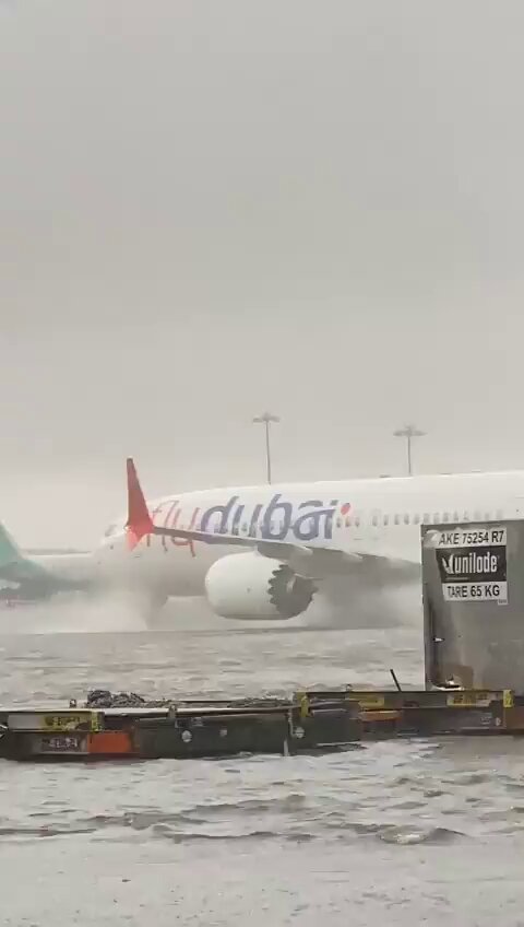 ÚLTIMA HORA: Imágenes del Aeropuerto Internacional de Dubai, se ...