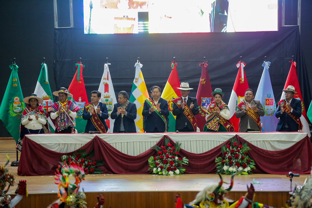 Rendimos homenaje a Oruro en su 244 aniversario, recordando con orgullo su Gesta Libertaria ...