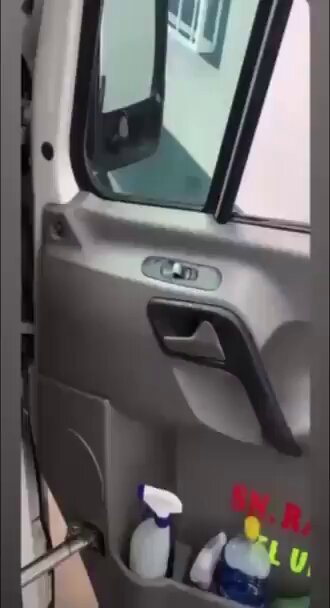 🇲🇽 | Un video viral en México muestra a choferes de una combi ...