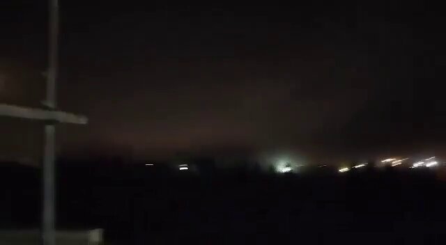 🇮🇷🇮🇱‼️ | URGENTE — Explosión de gran magnitud sacude la ciudad de Karaj ...