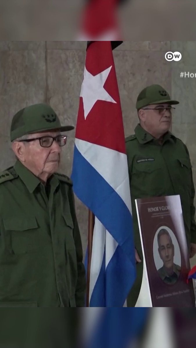 Raúl Castro y Miguel Díaz-Canel rinden homenaje a los soldados cubanos ...