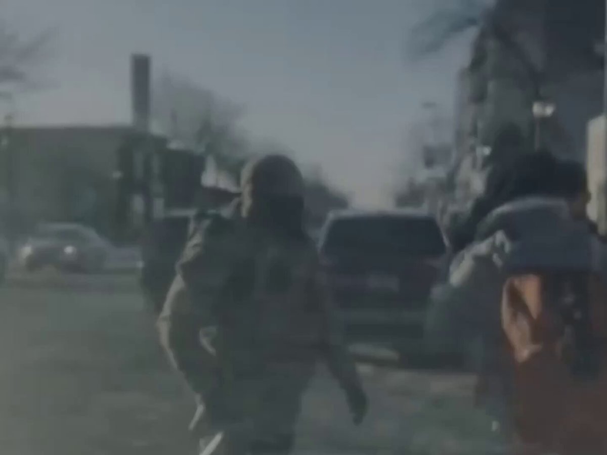 🇺🇸 | Nuevas imágenes del asesinato de Alex Jeffrey Pretti, de 37 años ...